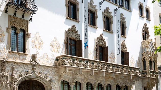 CaixaForum and CosmoCaixa Centres - "la Caixa" Foundation